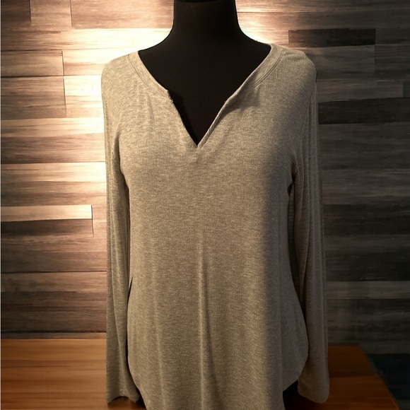 CAbi | Tops | Cabi Brand Fall 22 New Without Tag | Poshmark
